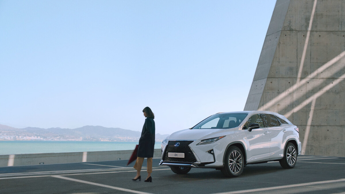 Hybrid Logic / ManvsMachine